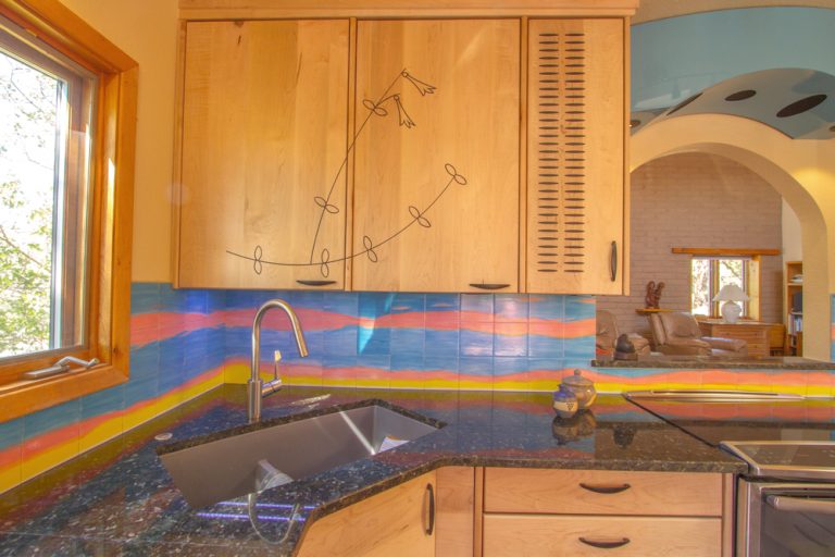 Bring the Beauty of the West with the Artistic West Kitchen Design